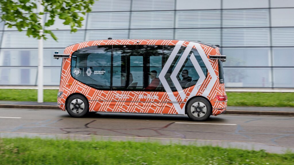 Renault's Focus on Self-Driving Cars and Autonomous Minibusses - Caltec